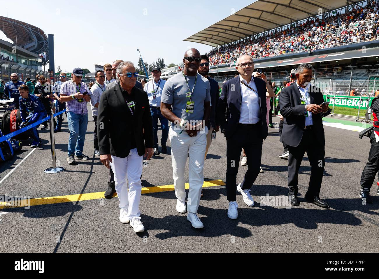 F1 2025 driver photo grid hi-res stock photography and images - Alamy