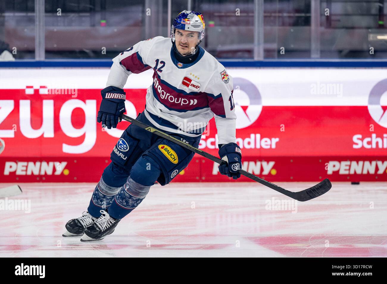 Brady Ferguson (EHC Red Bull Muenchen, #12) beim Warmup GER, EHC Red ...