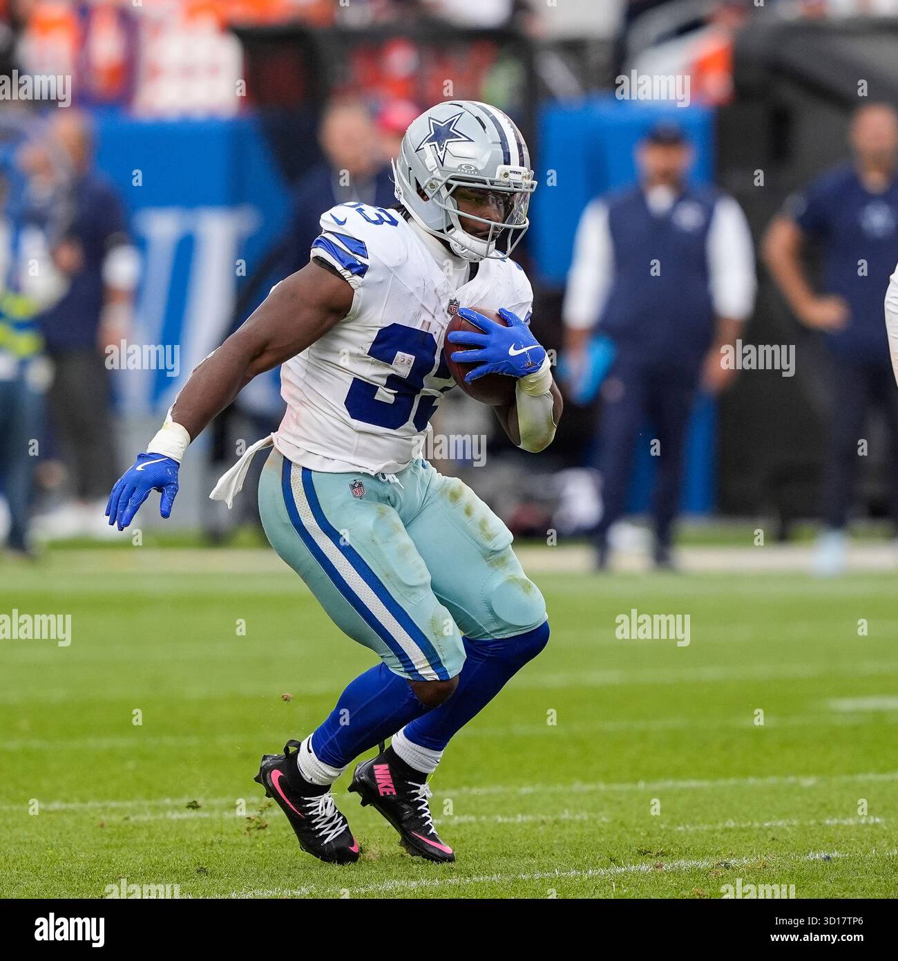 Javonte williams cowboys hi-res stock photography and images - Alamy