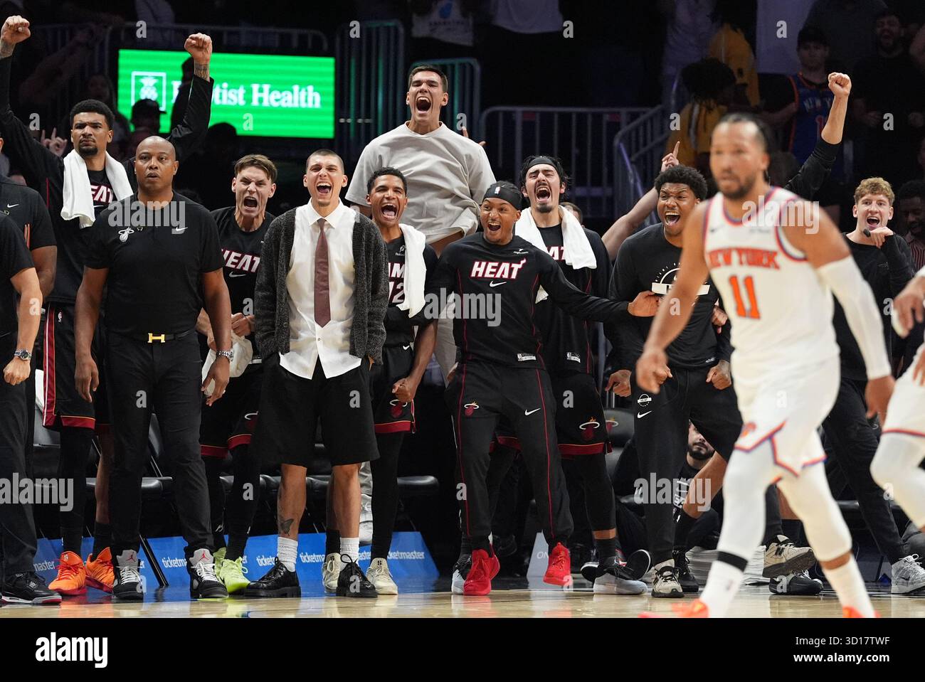 Miami Heat players, including injured guard Tyler Herro, in tie, react ...