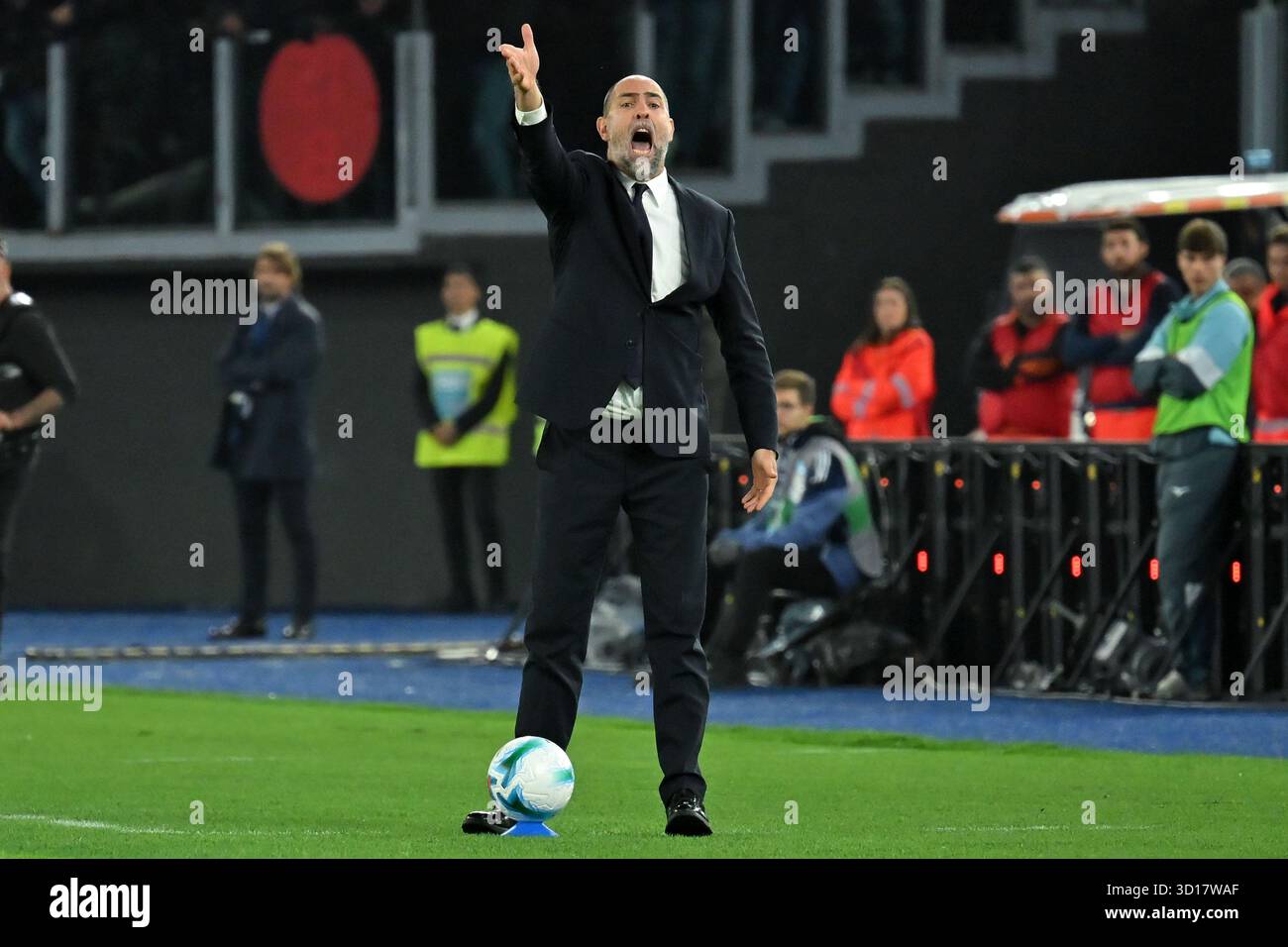 Juventus trainer Igor Tudor reacts during the serie A Enilive match ...