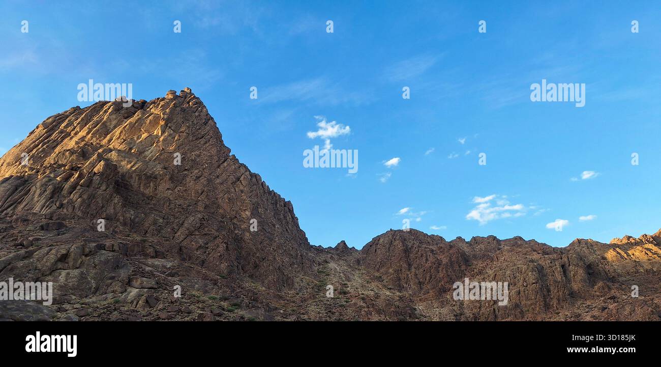 Jabal hill hi-res stock photography and images - Alamy