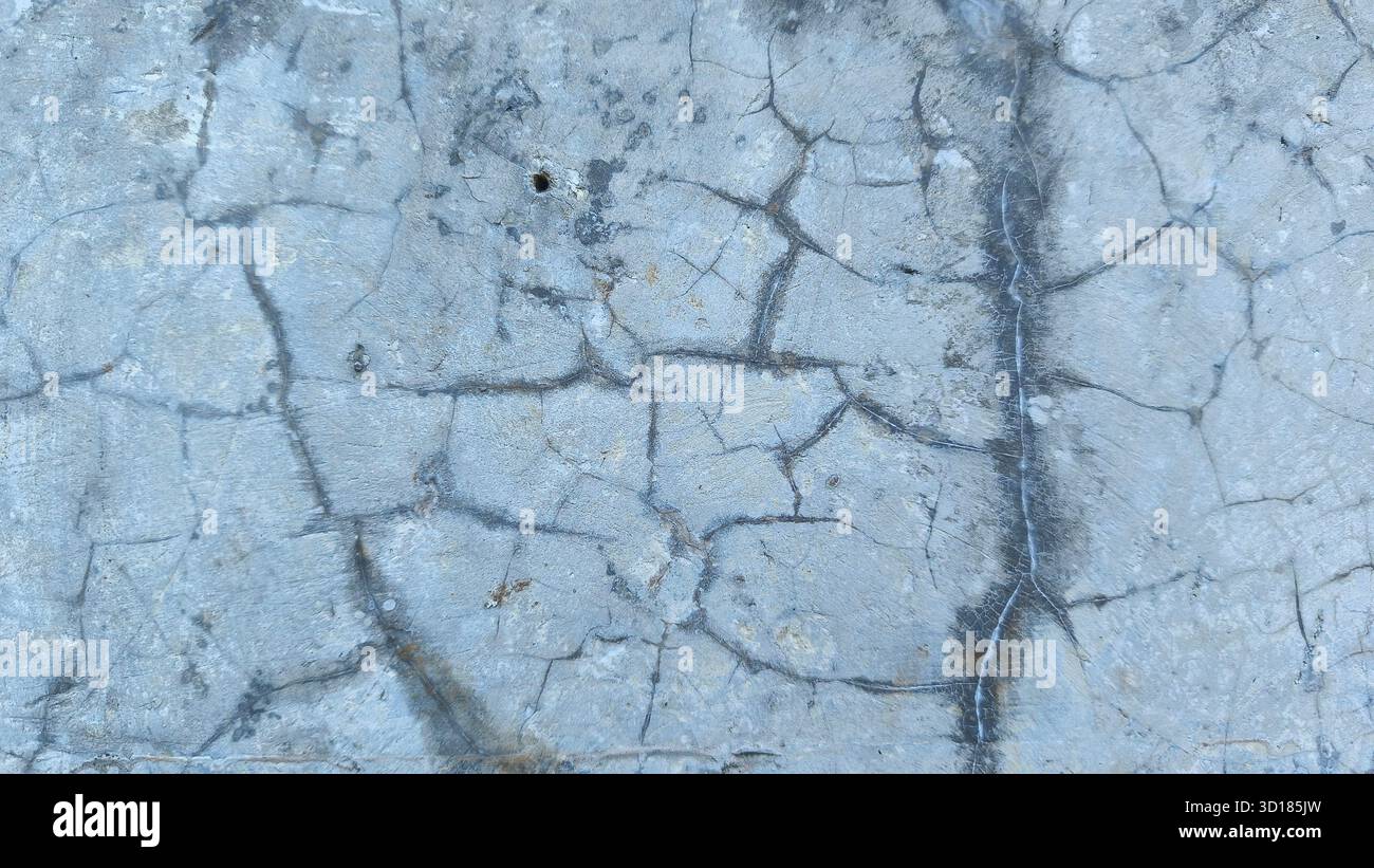 Concrete texture wall with streaks of rust, wall surface Stock Photo ...