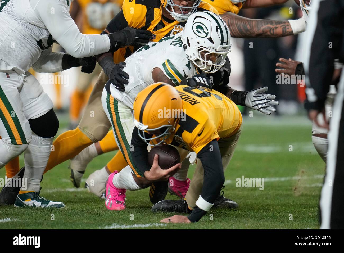 Green Bay Packers' Micah Parsons sacks Pittsburgh Steelers' Aaron ...
