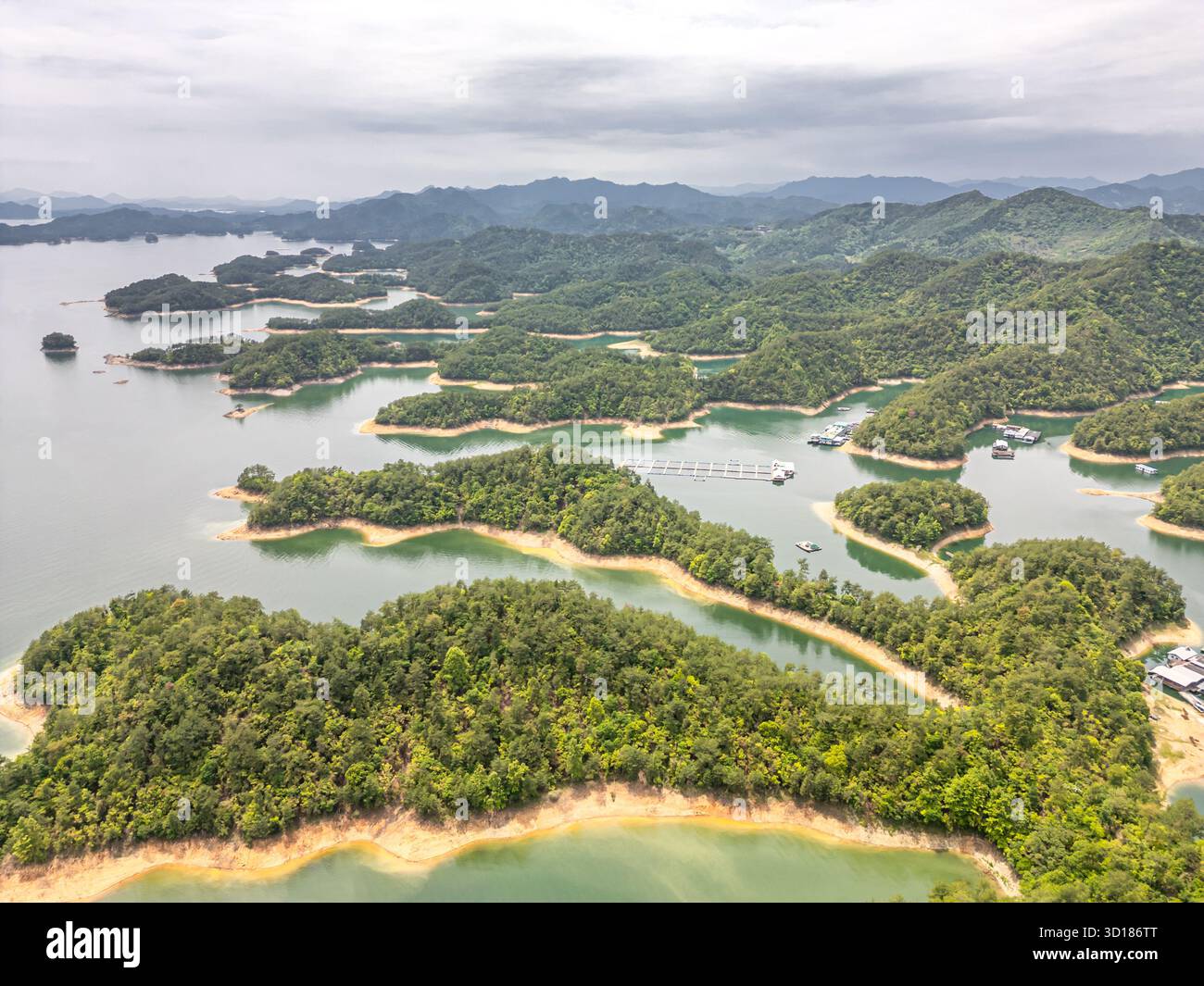 Qiandao Lake (Thousand Island Lake), Zhejiang, China Scenic Reservoir ...
