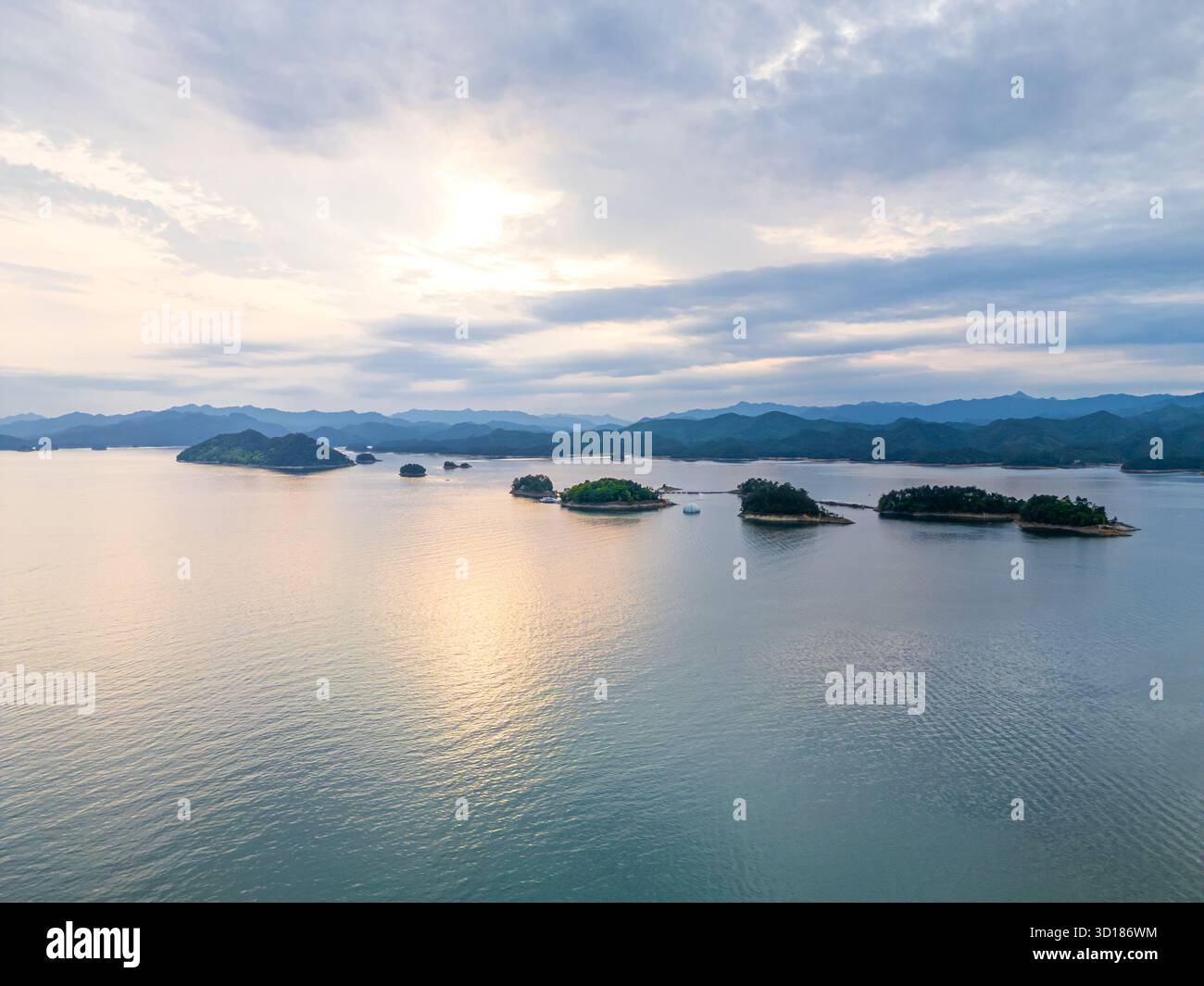 Scenery of Qiandao (Thousand Islands) lake on the cloudy day in ...