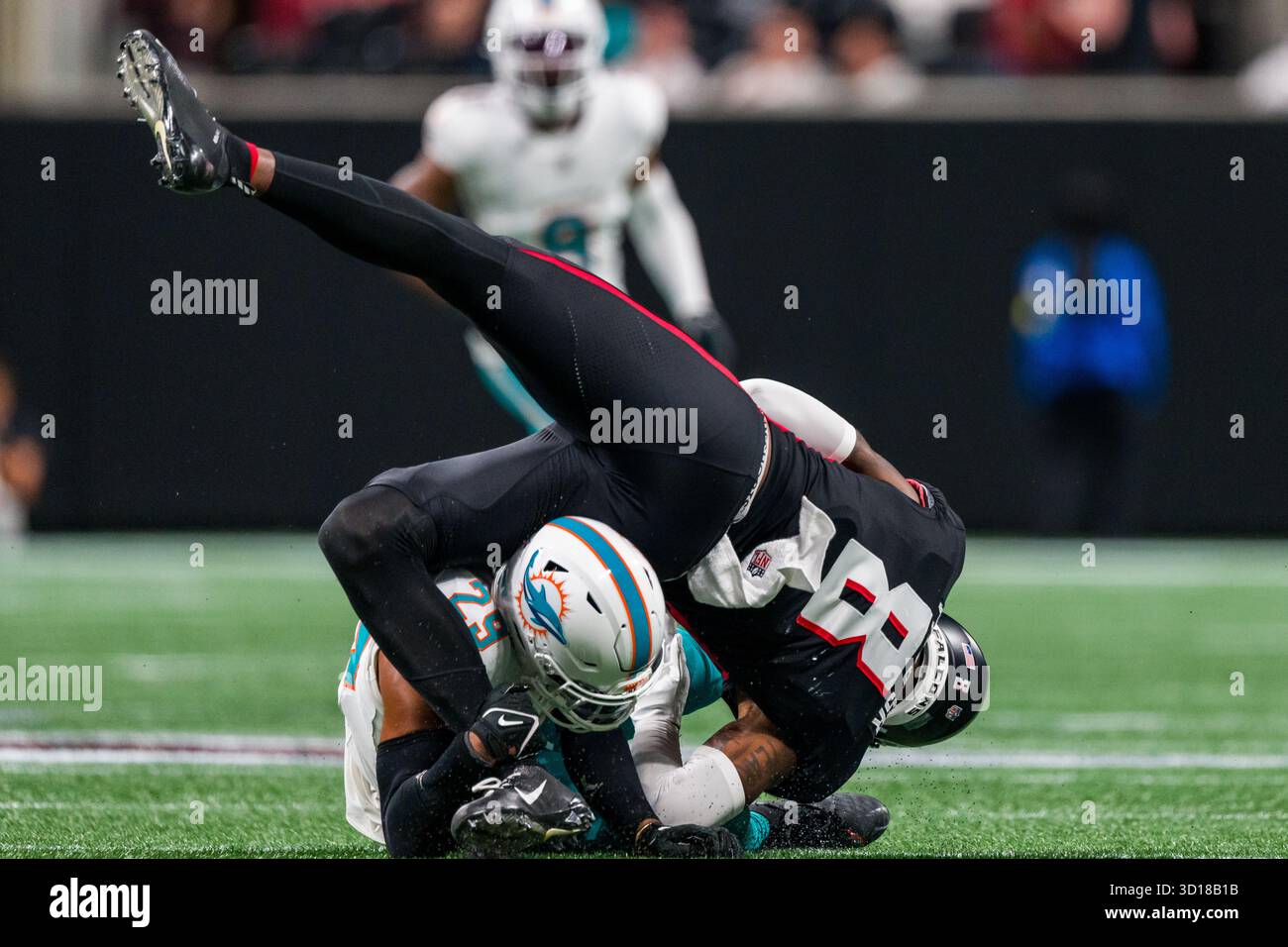 Miami Dolphins safety Minkah Fitzpatrick (29) tackles Atlanta Falcons ...