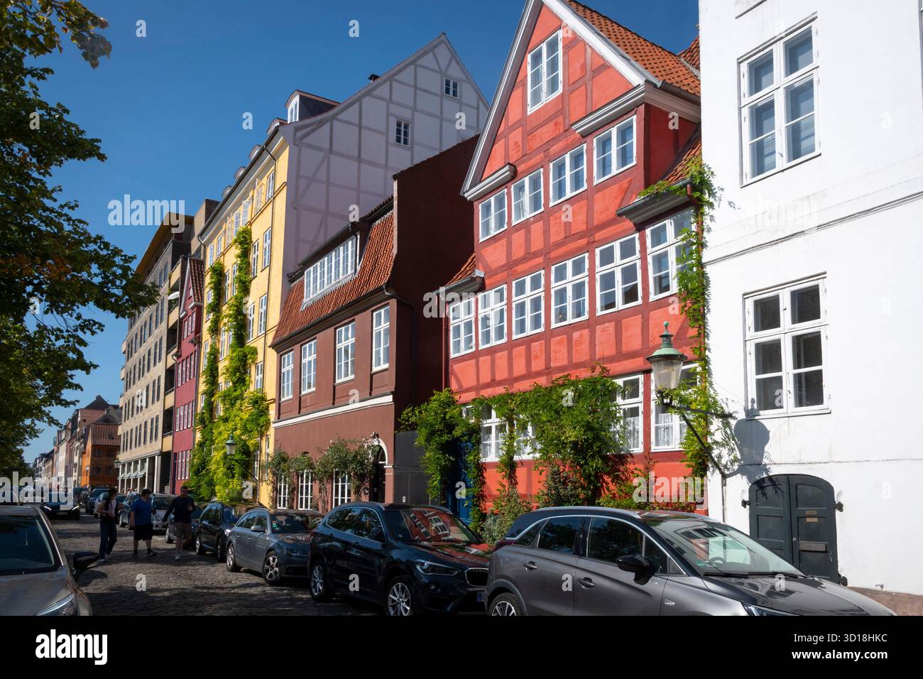 Traditional architecture apartment buildings hi-res stock photography ...