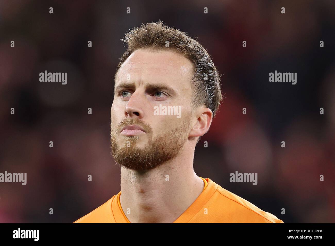 LEVERKUSEN - Bayer 04 Leverkusen goalkeeper Mark Flekken during the ...