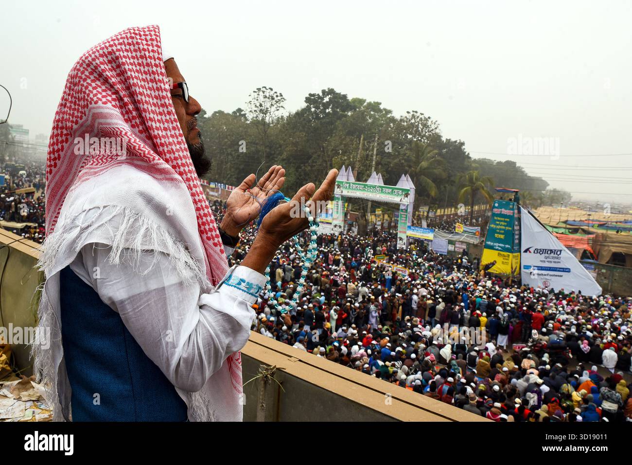 Religious Leader Prays Over Large Outdoor Festival Crowd From Raised ...