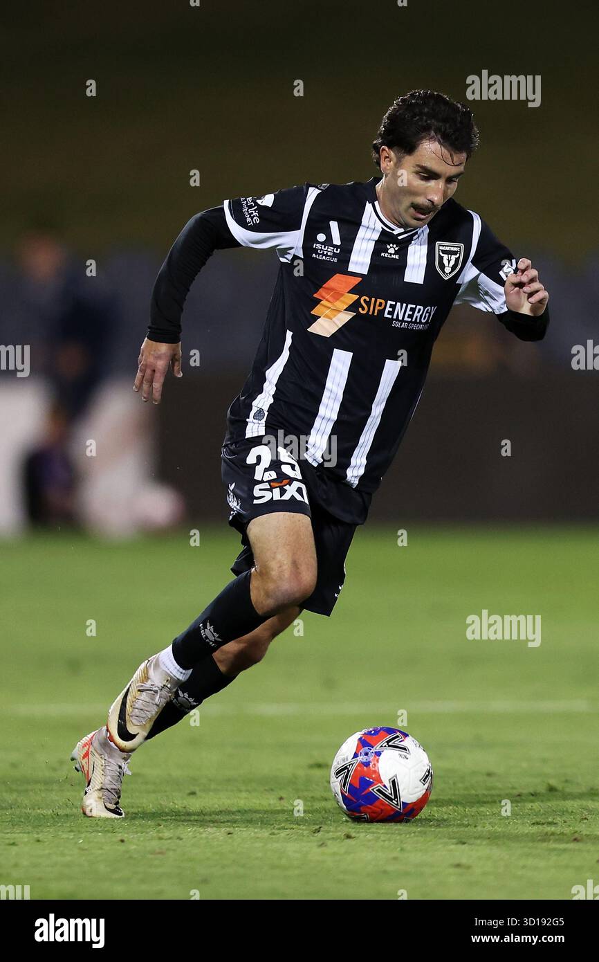 Callum Talbot of the Bulls runs with the ball during the A-League Round ...