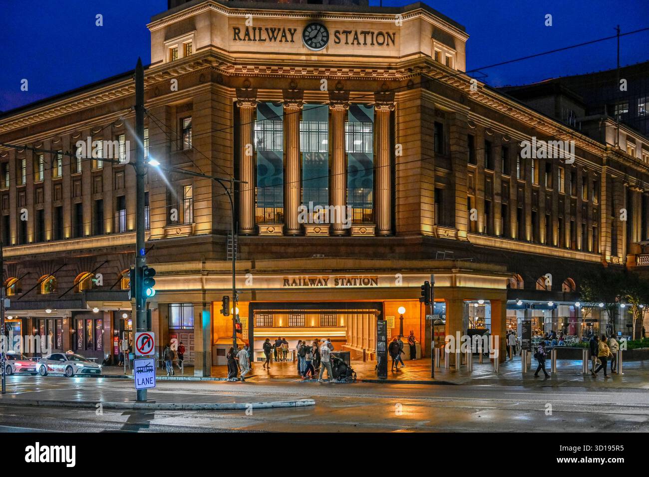 South terrace railway station hi-res stock photography and images - Alamy