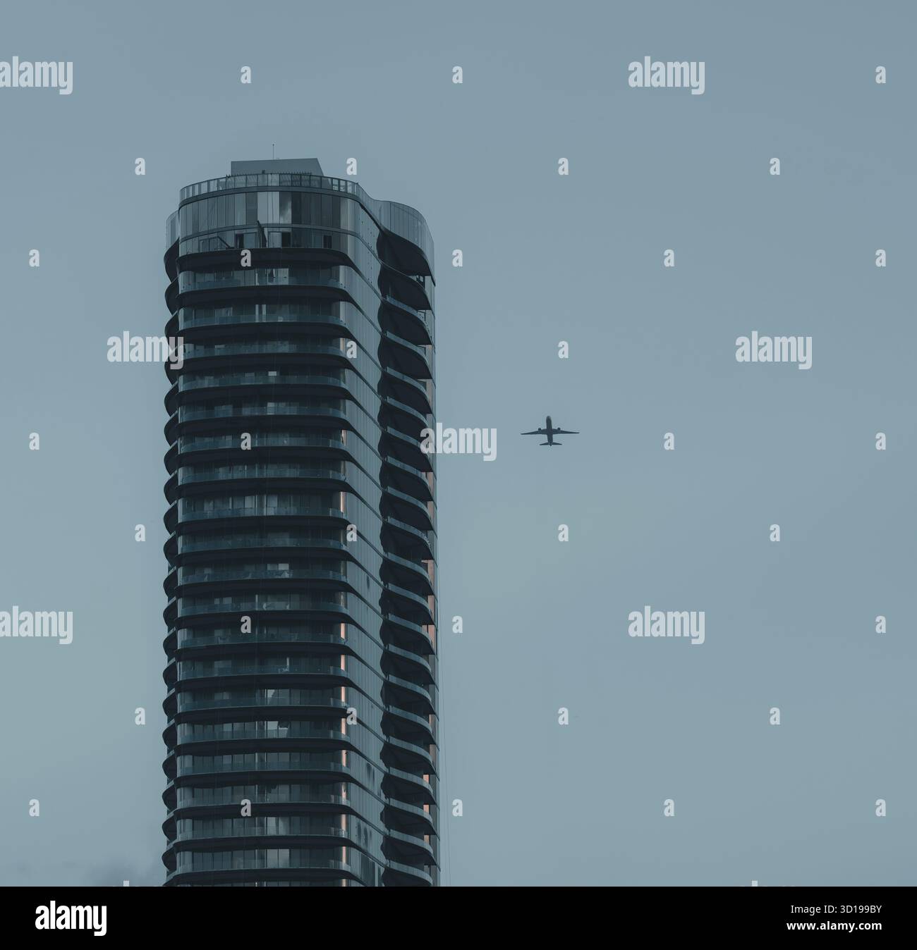 high rise building in miami Stock Photo - Alamy