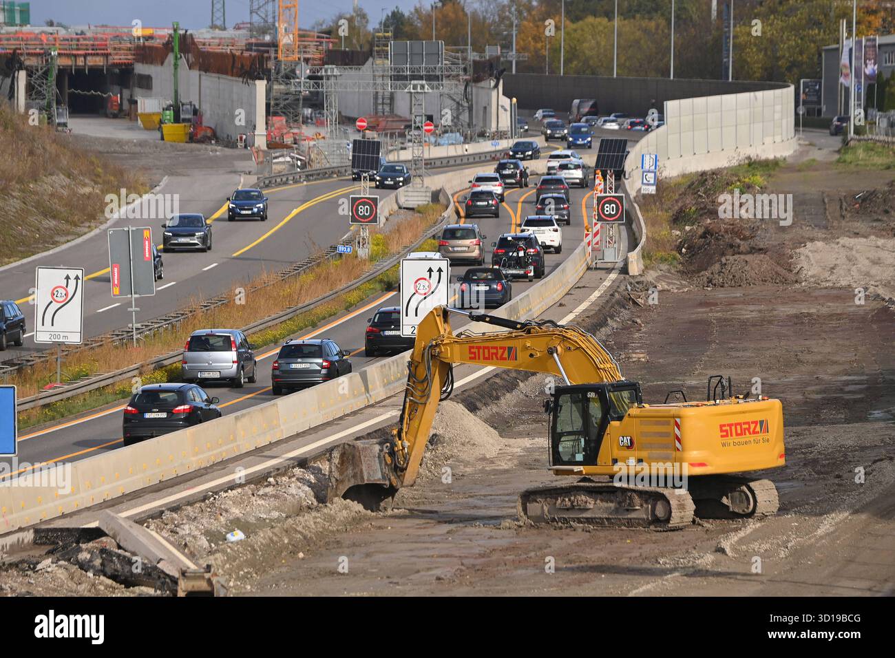 Baustelle auf der Autobahn A81 bei Boeblingen / Baden-Wuerttemberg ...