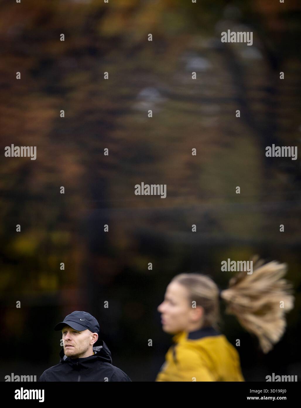 ZEIST - National coach Arjan Veurink during a training session. The ...
