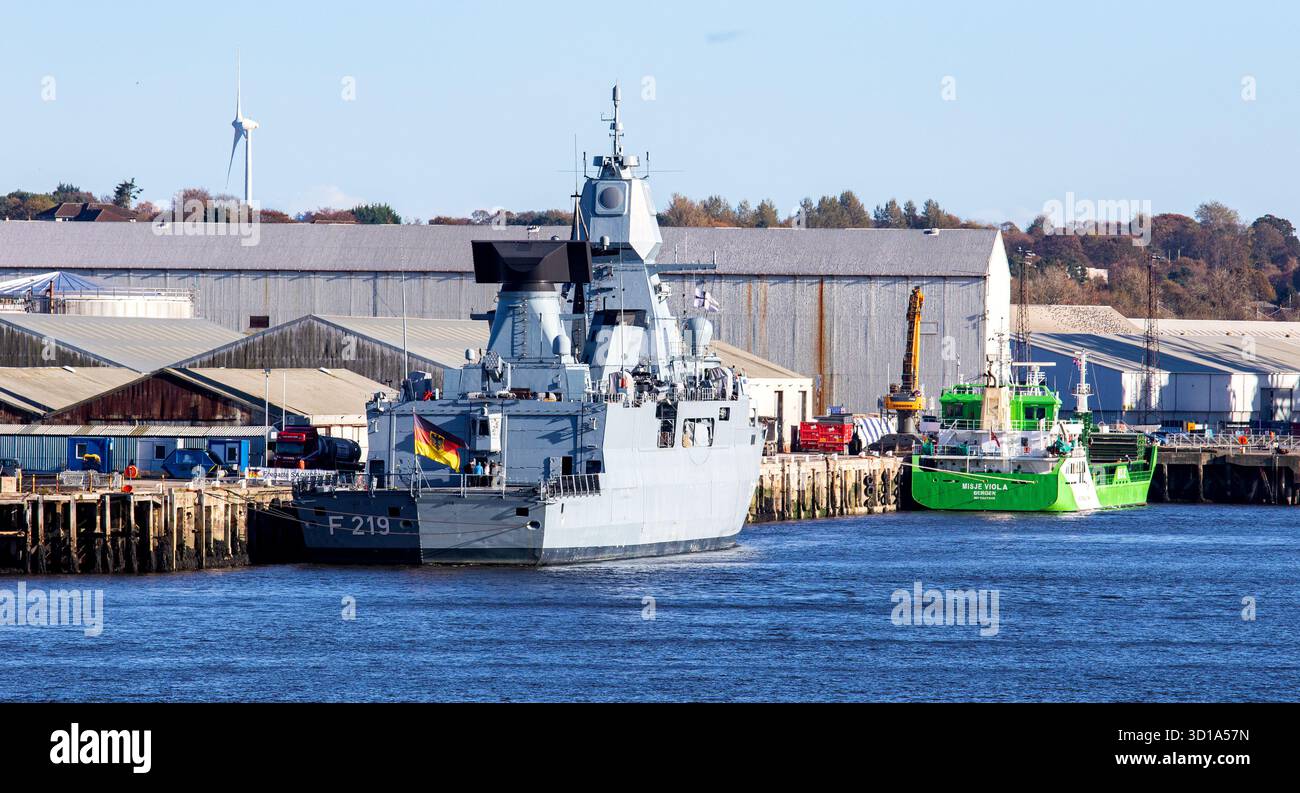 Dundee, Tayside, Scotland, UK. 27th Oct, 2025. NATO Warship: The FGS ...