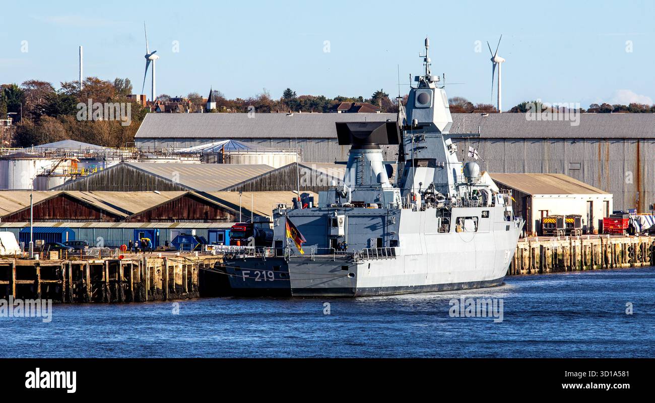 Dundee, Tayside, Scotland, UK. 27th Oct, 2025. NATO Warship: The FGS ...