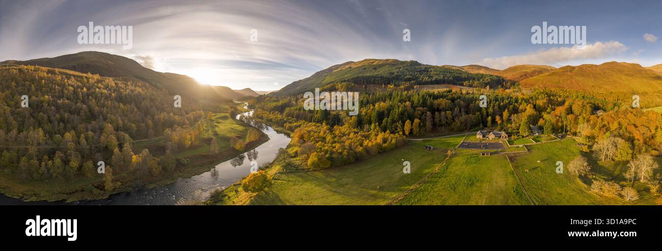 Aerial view meandering river flowing hi-res stock photography and ...