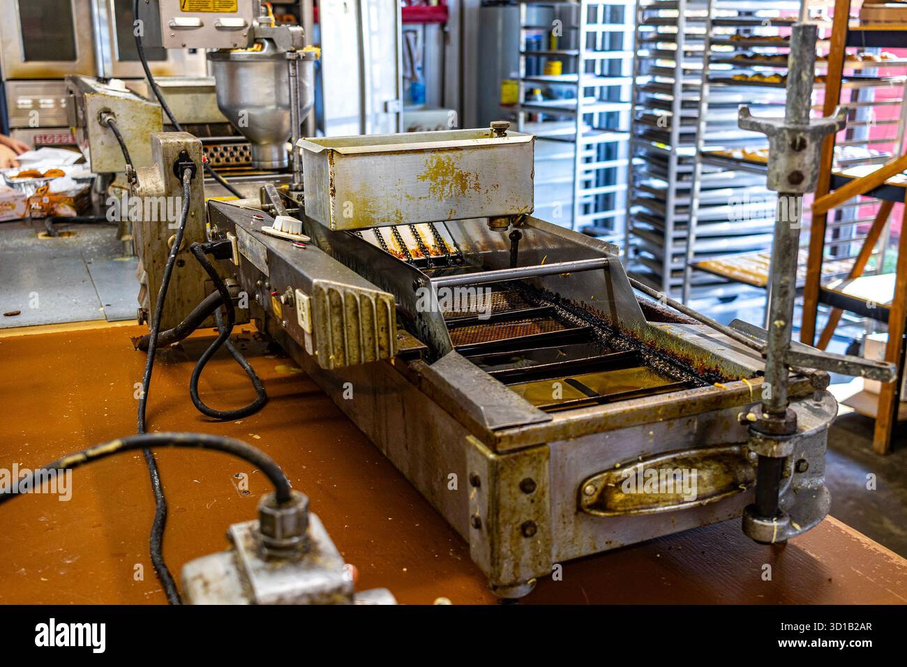 Commercial donut making hi-res stock photography and images - Alamy