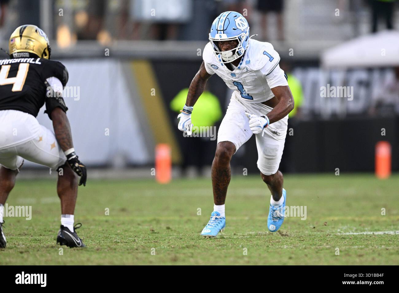 North Carolina wide receiver Jordan Shipp (1) runs in front of Central ...