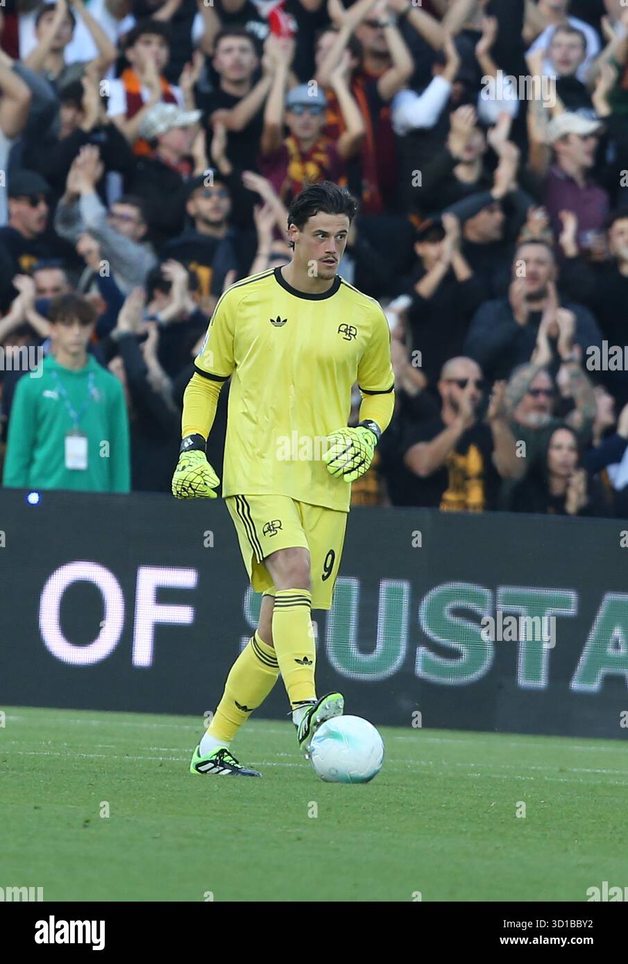 Roma’s Mile Svilar during the Serie A soccer match between Sassuolo and ...