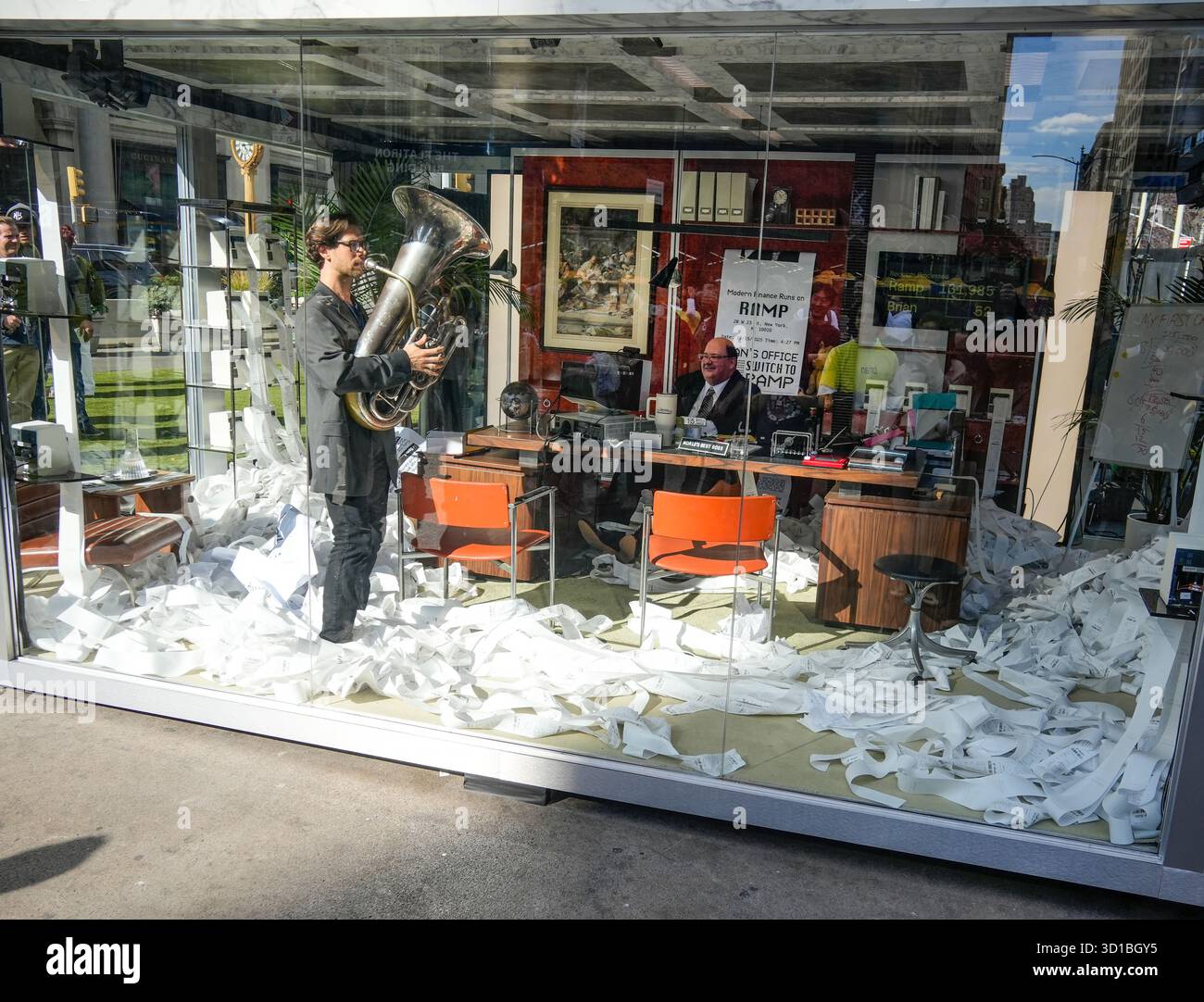Kevin malone office hi-res stock photography and images - Alamy