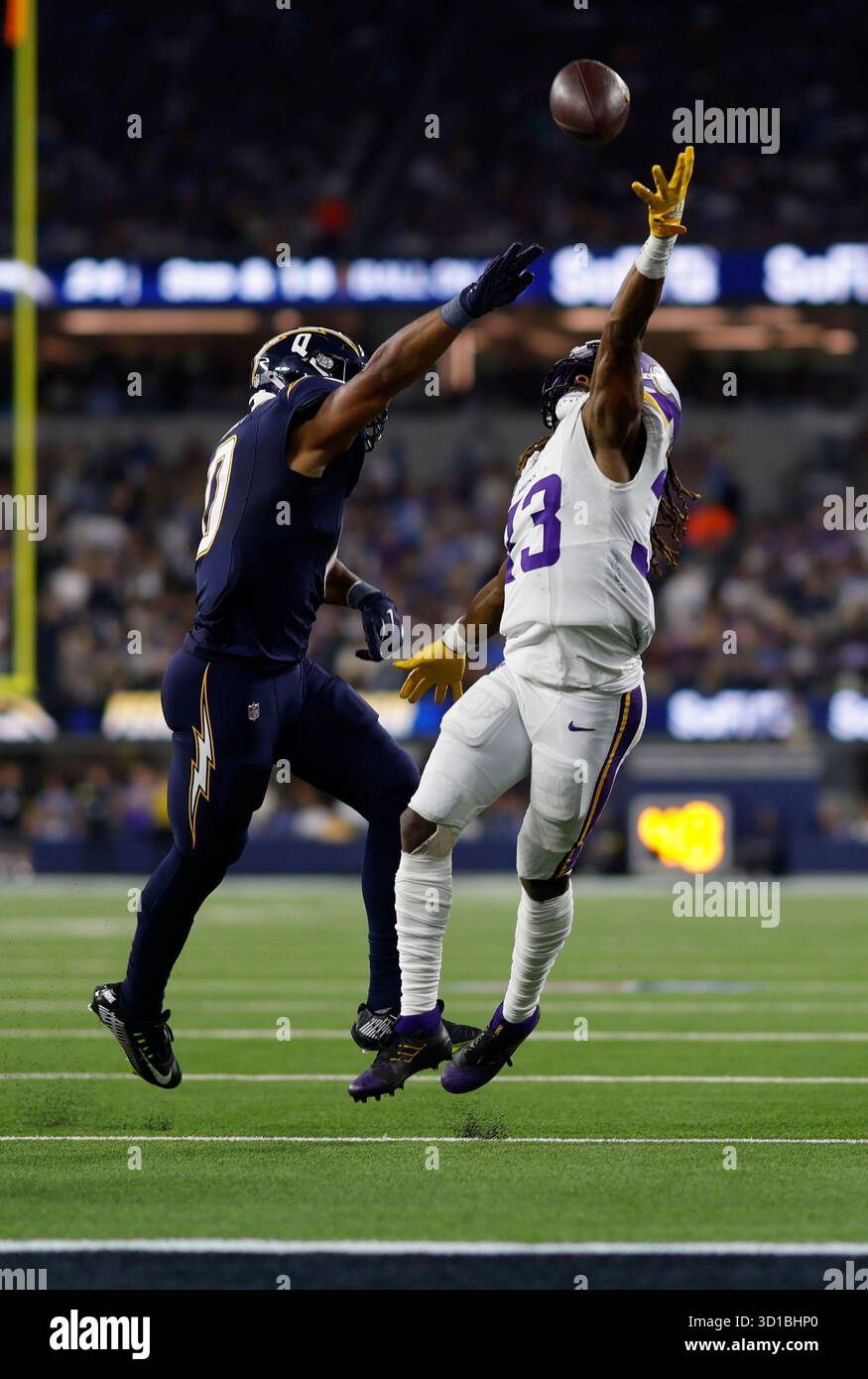 October 23, 2025 Minnesota Vikings running back Aaron Jones Sr. (33 ...