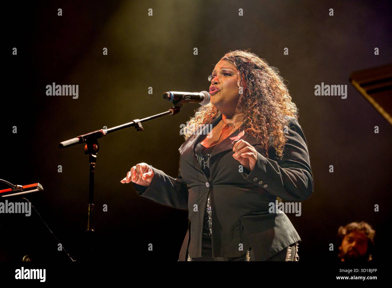 Gospel singer, actress, Regina McCrary Stock Photo - Alamy