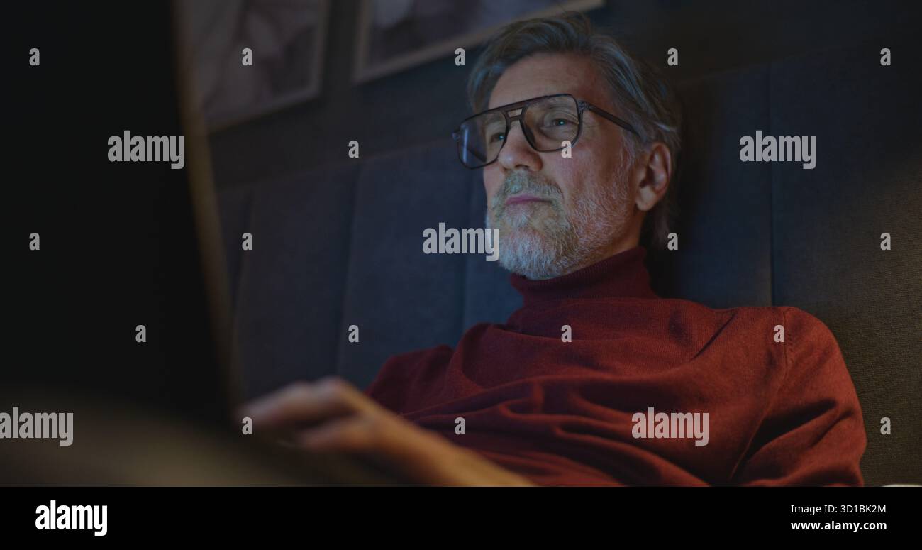 Mature traveler works on hi-res stock photography and images - Alamy