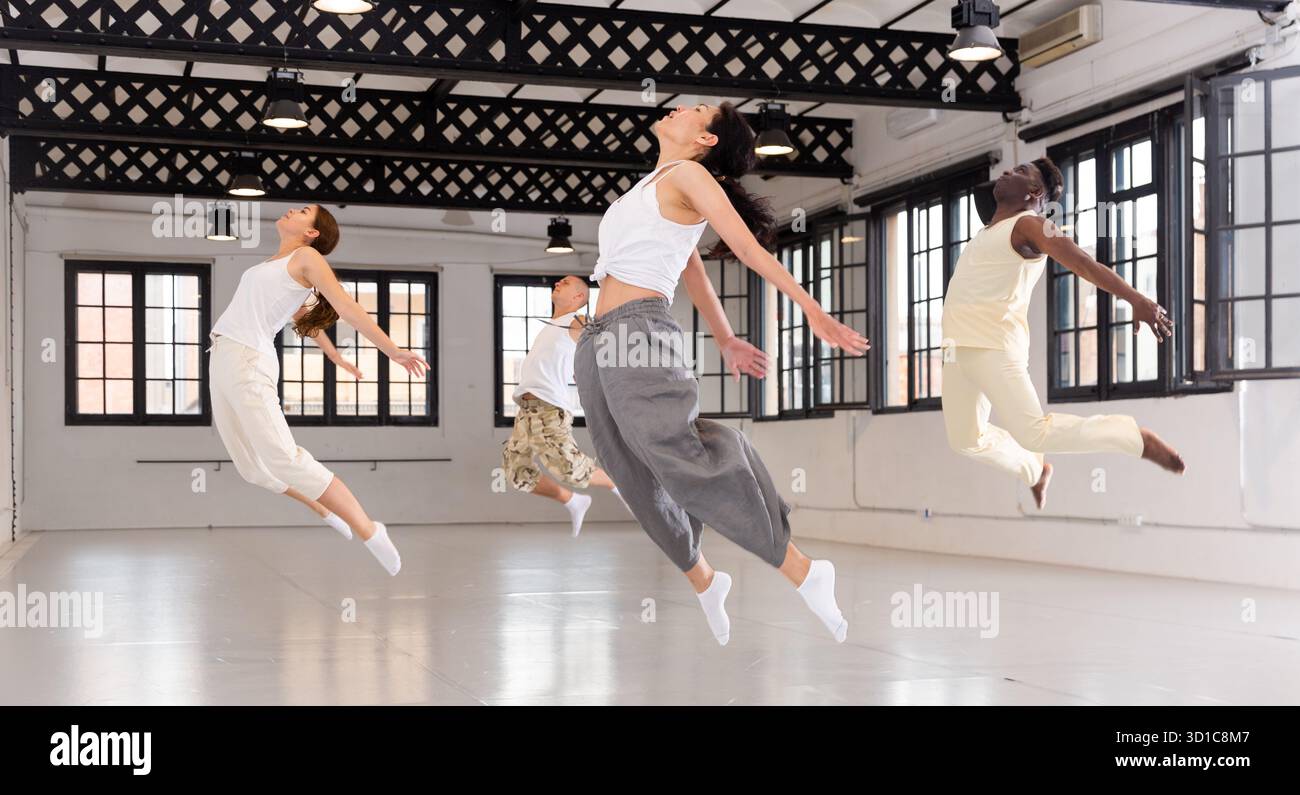 Afro american jumping dance hi-res stock photography and images - Alamy
