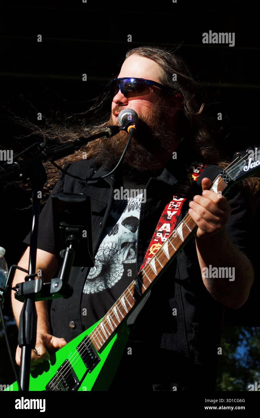 Rockstar band performance hi-res stock photography and images - Alamy