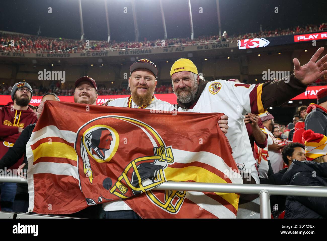 October 27, 2025: Washington Commanders fans pose for a photo during ...