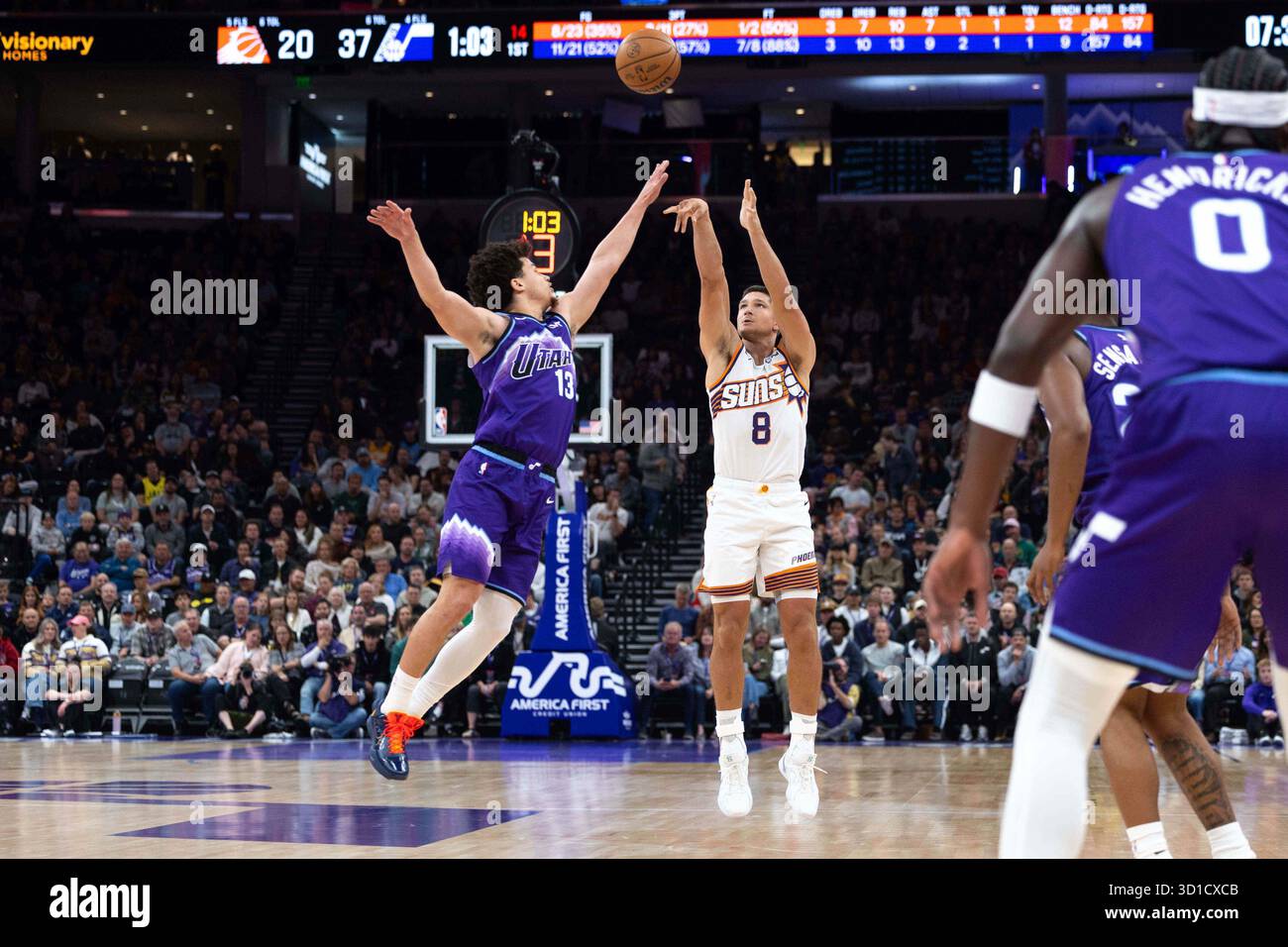 Phoenix guard Grayson Allen shoots over Utah guard Walter Clayton Jr ...