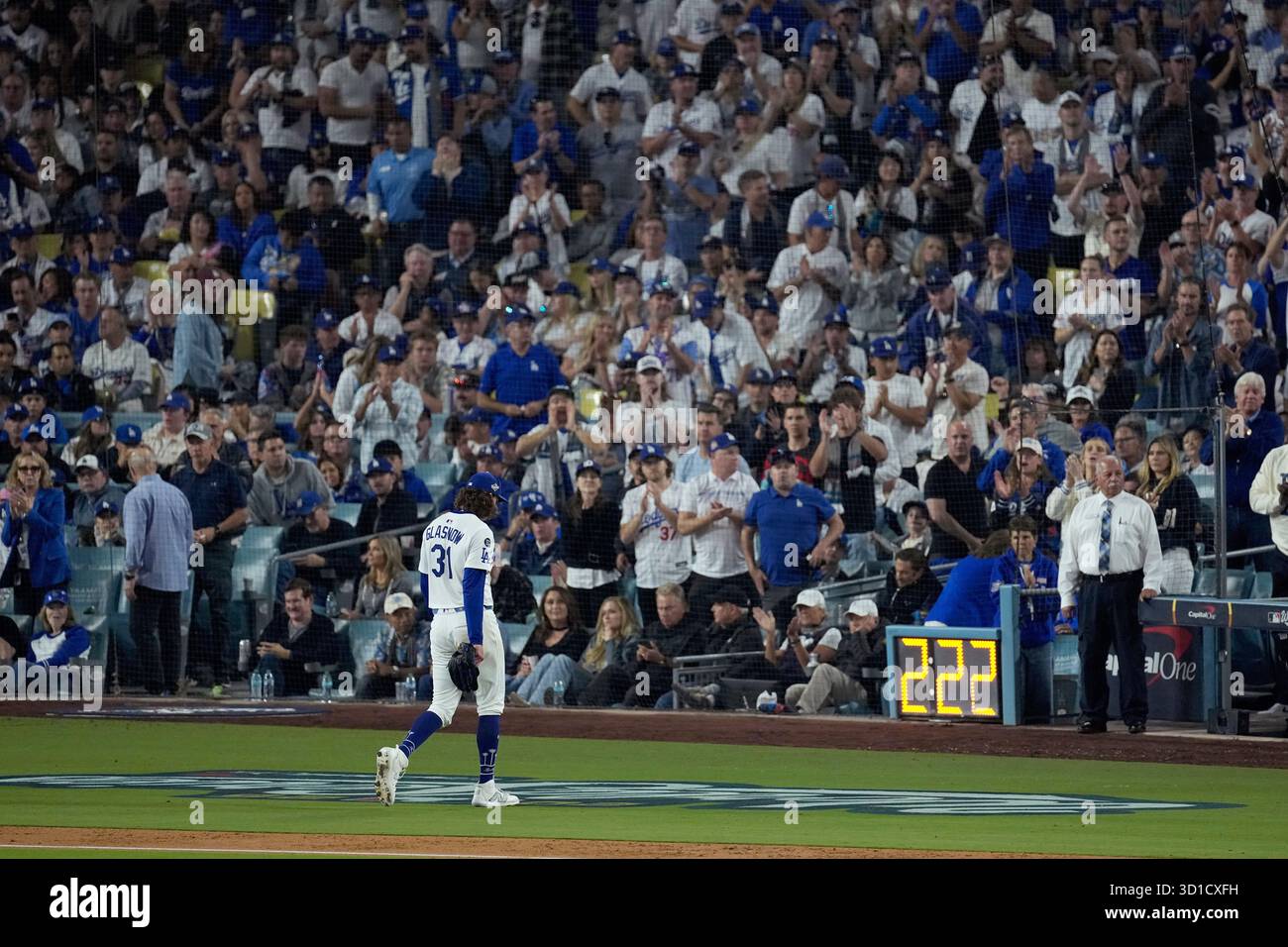 Los Angeles Dodgers pitcher Tyler Glasnow leaves the game during the ...
