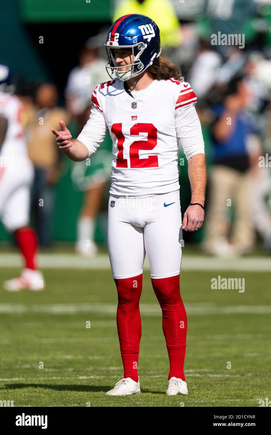 New York Giants punter Jamie Gillan reacts to the Acme Kickoff kid ...