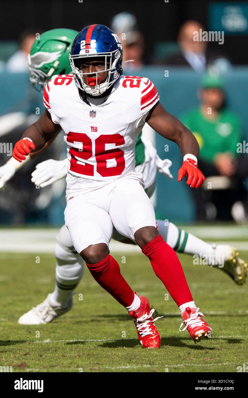 New York Giants running back Devin Singletary in action during an NFL ...