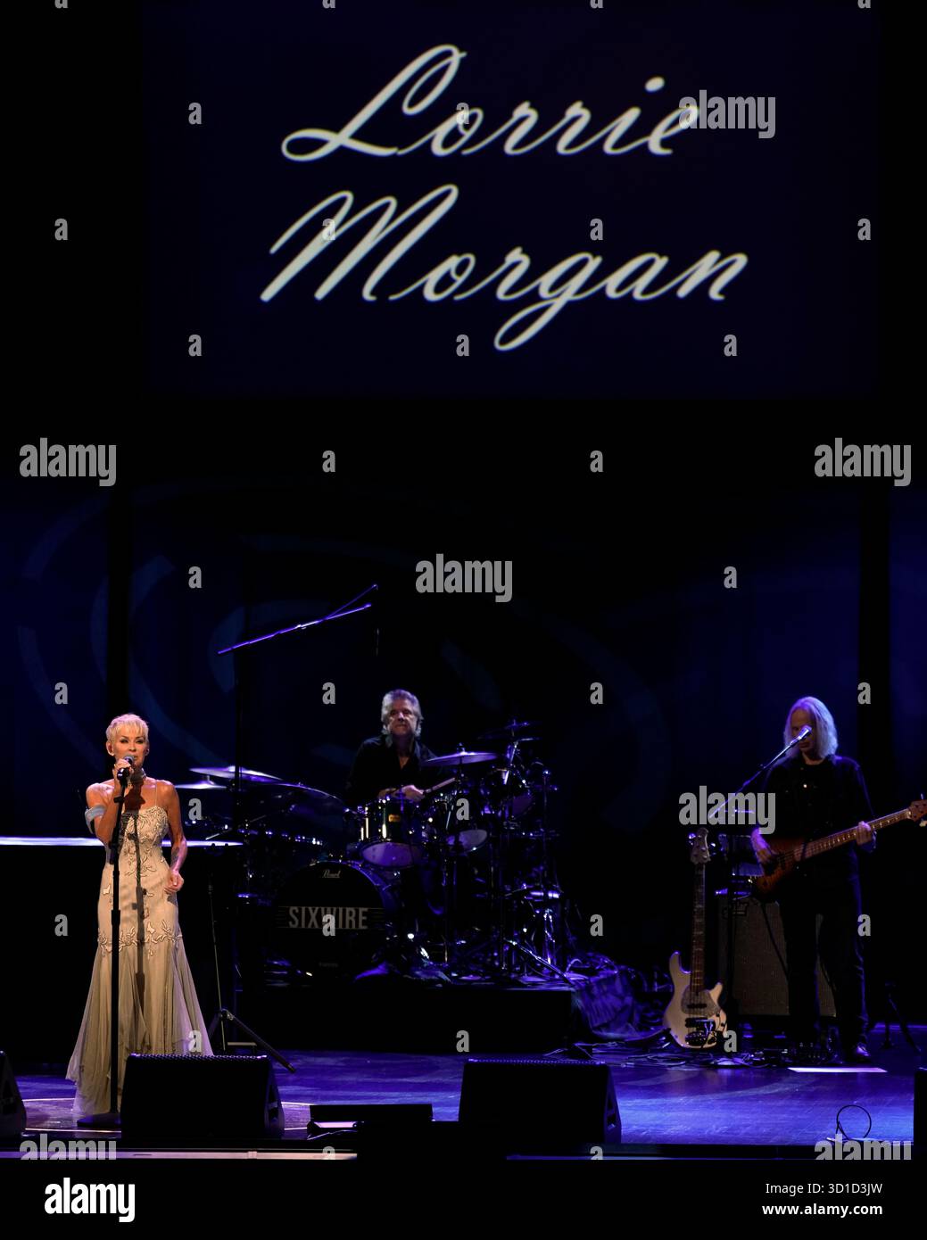 Lorrie Morgan performs during the Anne Murray All Star Tribute Event at ...