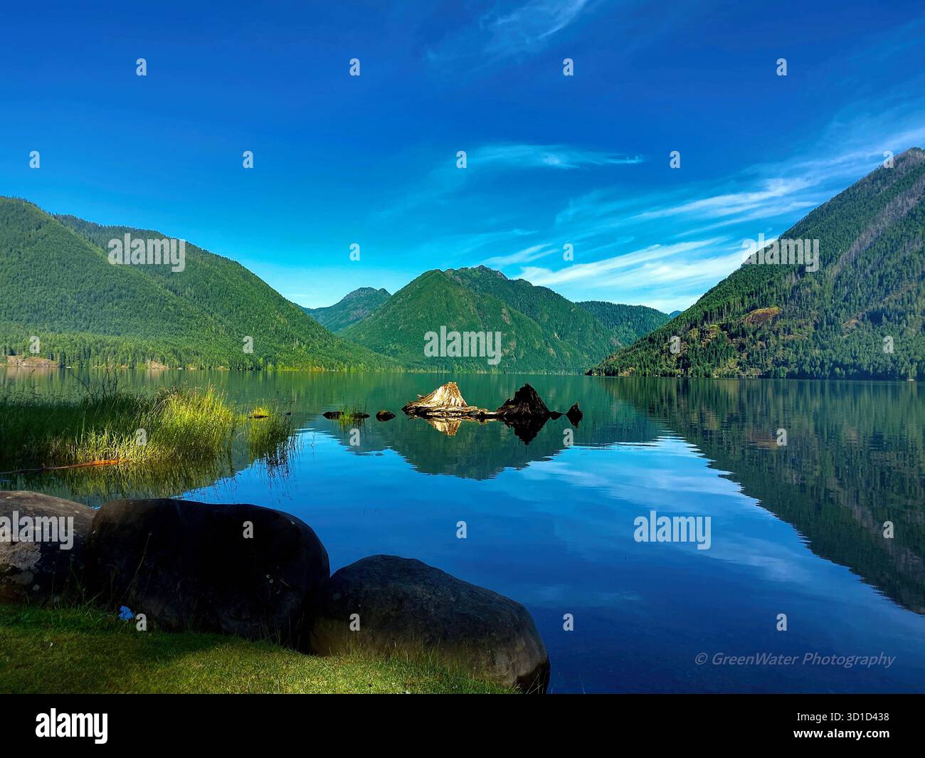 Lightning Peak Lake Cushman Stock Photo - Alamy