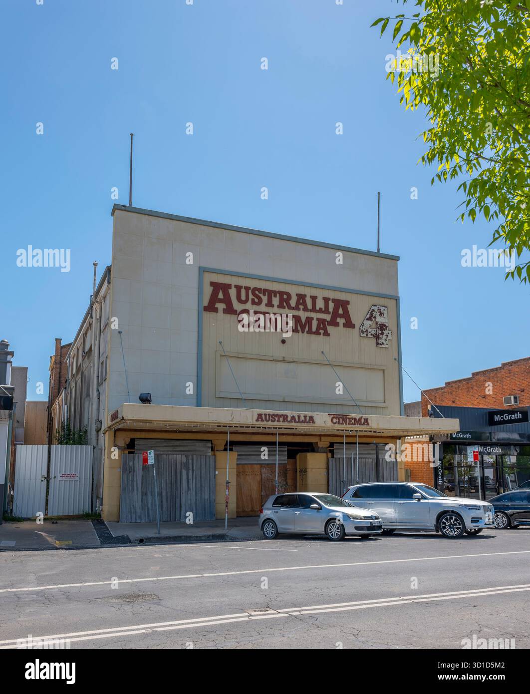 A theatre and later cinema (1906) has been on this site in Orange NSW ...