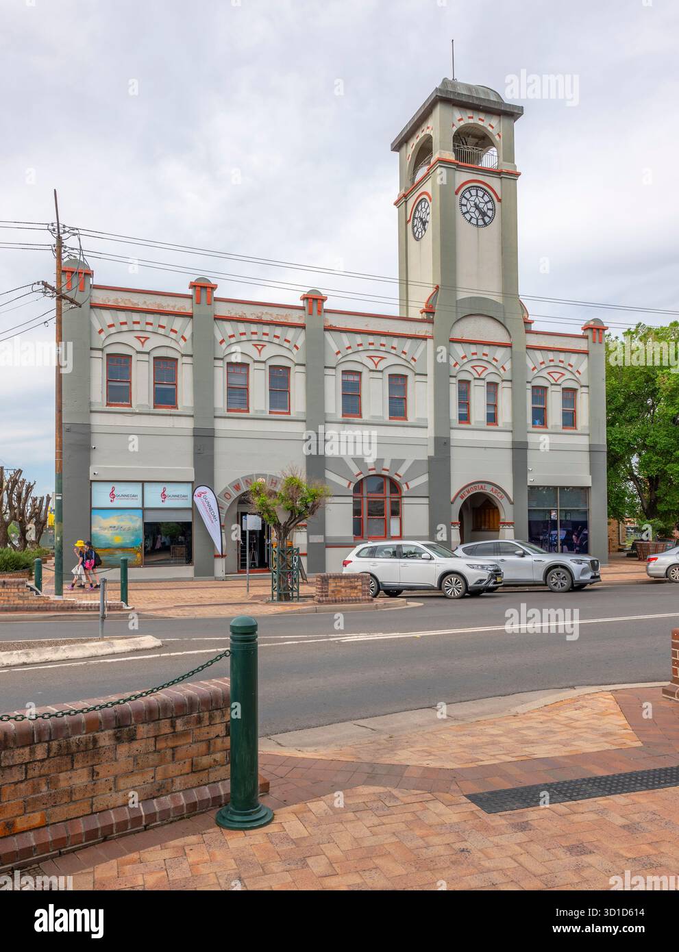 Gunnedah Town Hall is located in the suburb of Gunnedah, the council of ...
