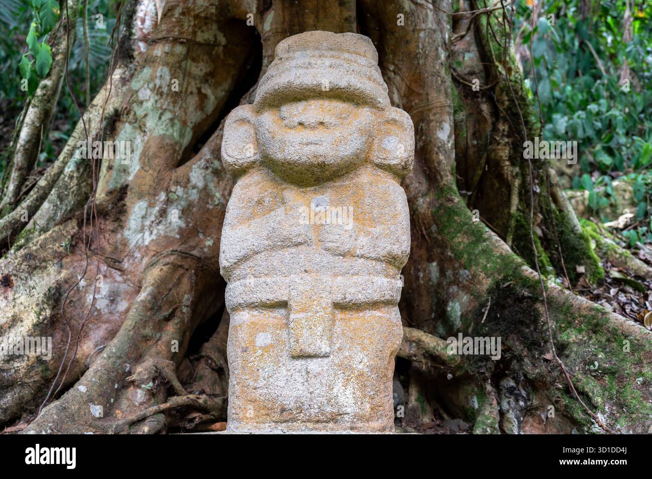 Stone statue san agustin hi-res stock photography and images - Alamy