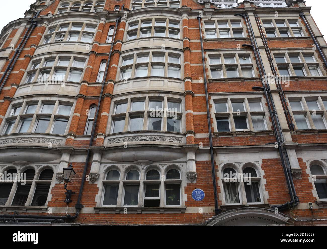 Showing where ernest bevin lived from 1931 1939 hi-res stock ...
