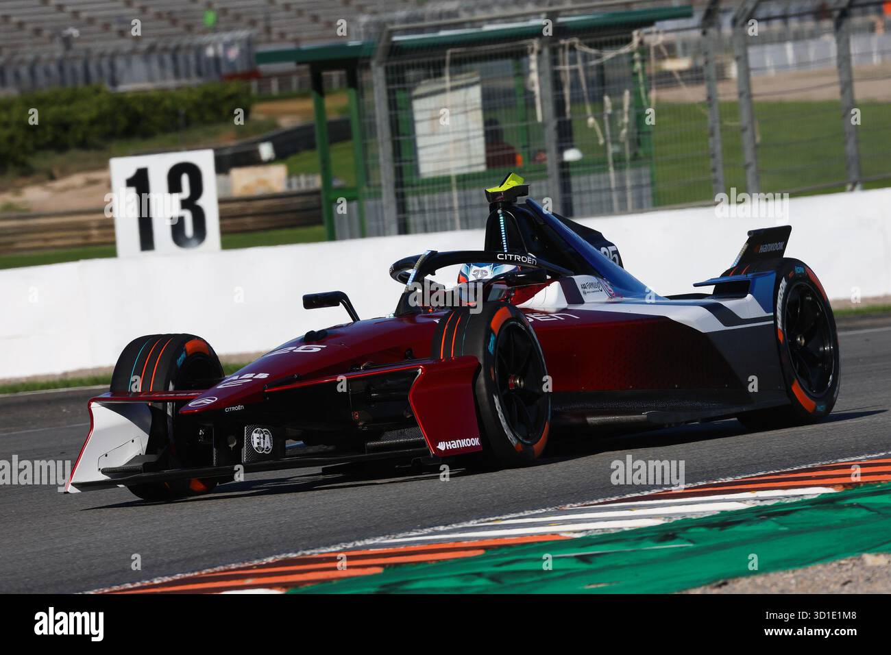 Cheste, Spain. 27th Oct, 2025. Nick Cassidy drives his Citroen Racing. FIA Formula E Preseason ...