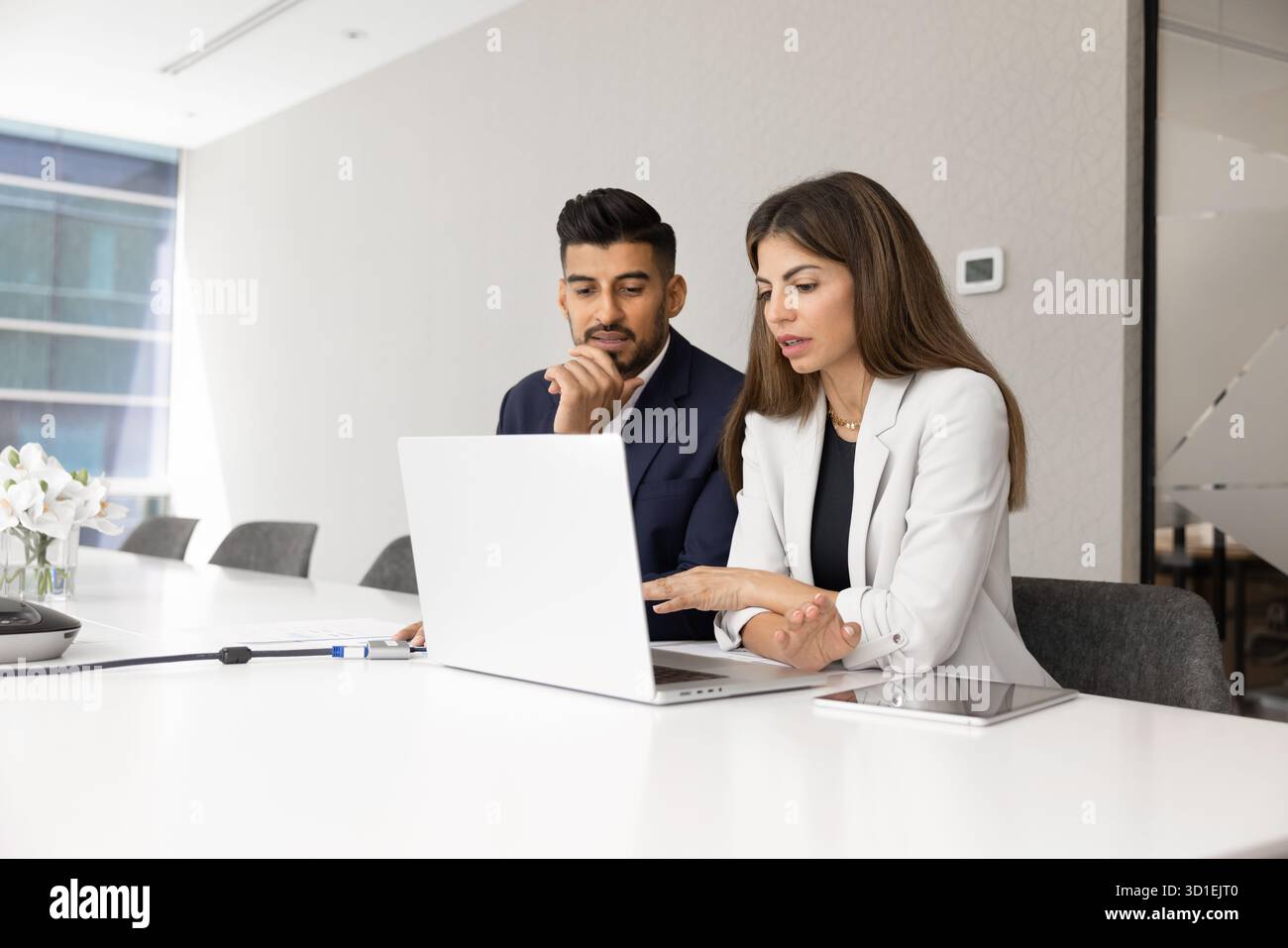 Two serious indian diverse hi-res stock photography and images - Alamy