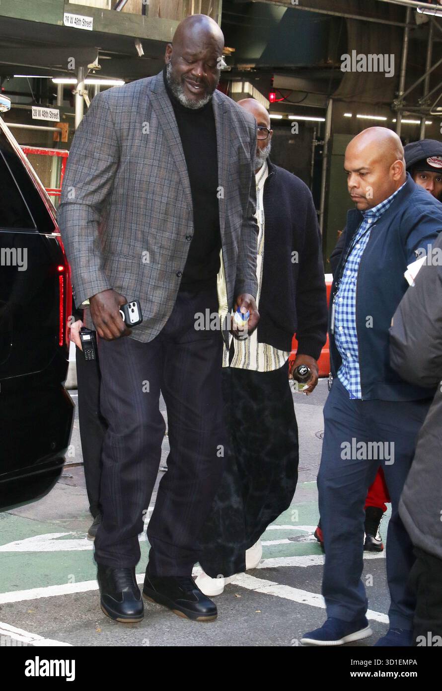 NEW YORK, NY- OCTOBER 27: Shaquille O'Neal seen at NBC's Today Show on ...