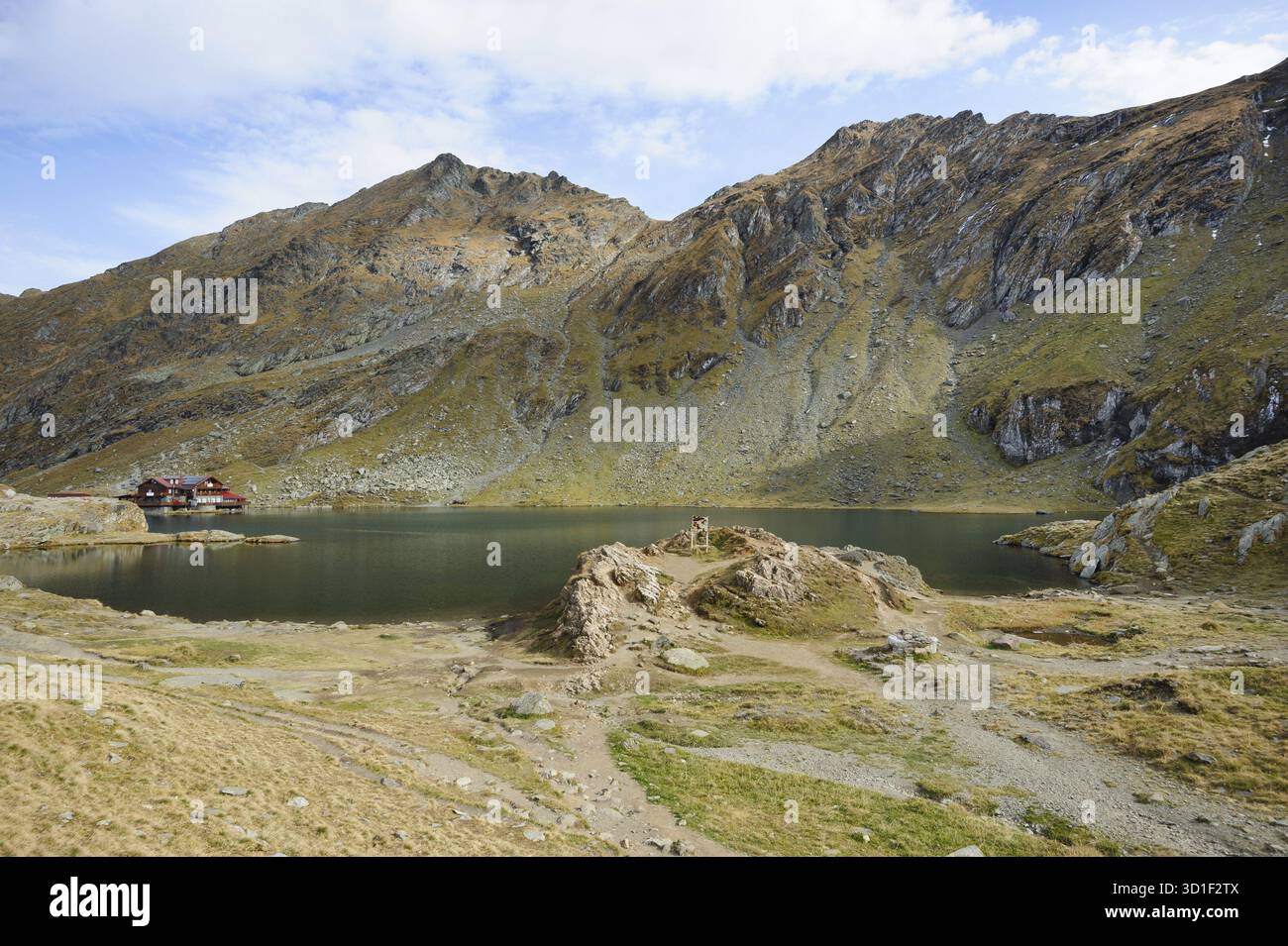 The glacier lake Balea (Balea Lac) on the Transfagarasan road in ...