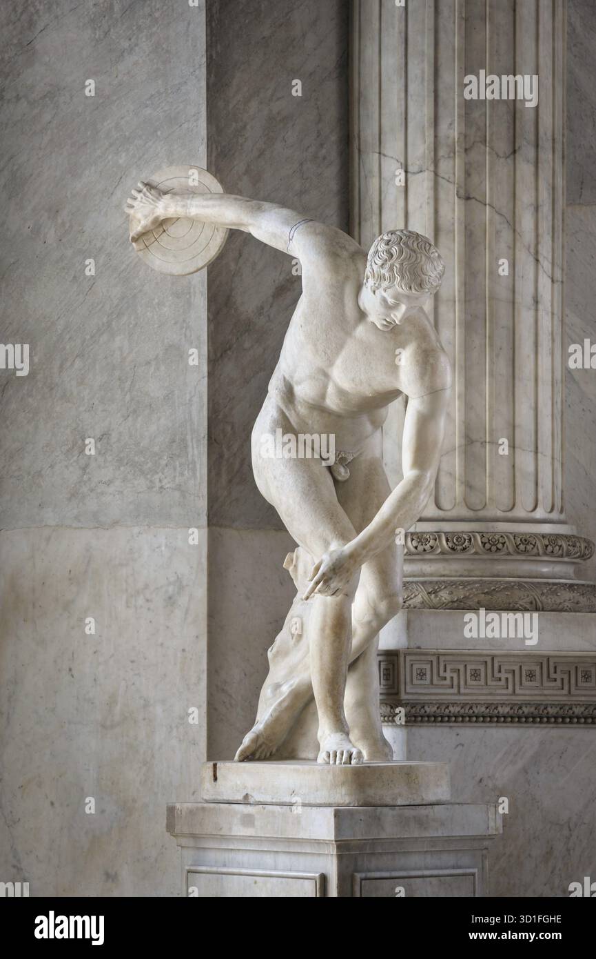 Roman replica to greek Discobolus sculpture made by Miron Stock Photo ...