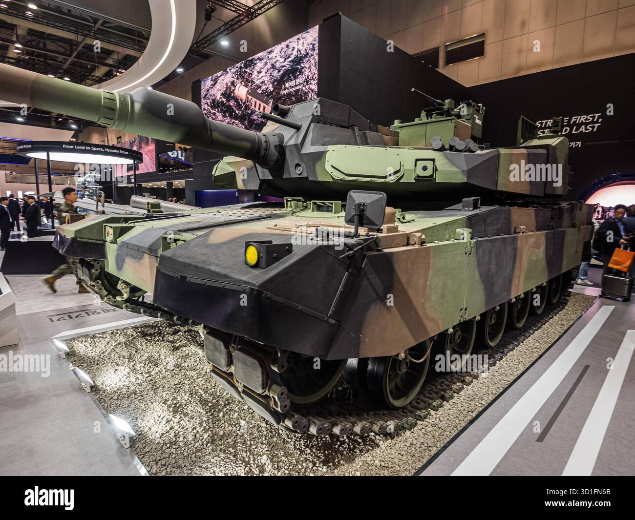 Goyang, South Korea – October 23, 2025: Hyundai Rotem K2PL Black ...