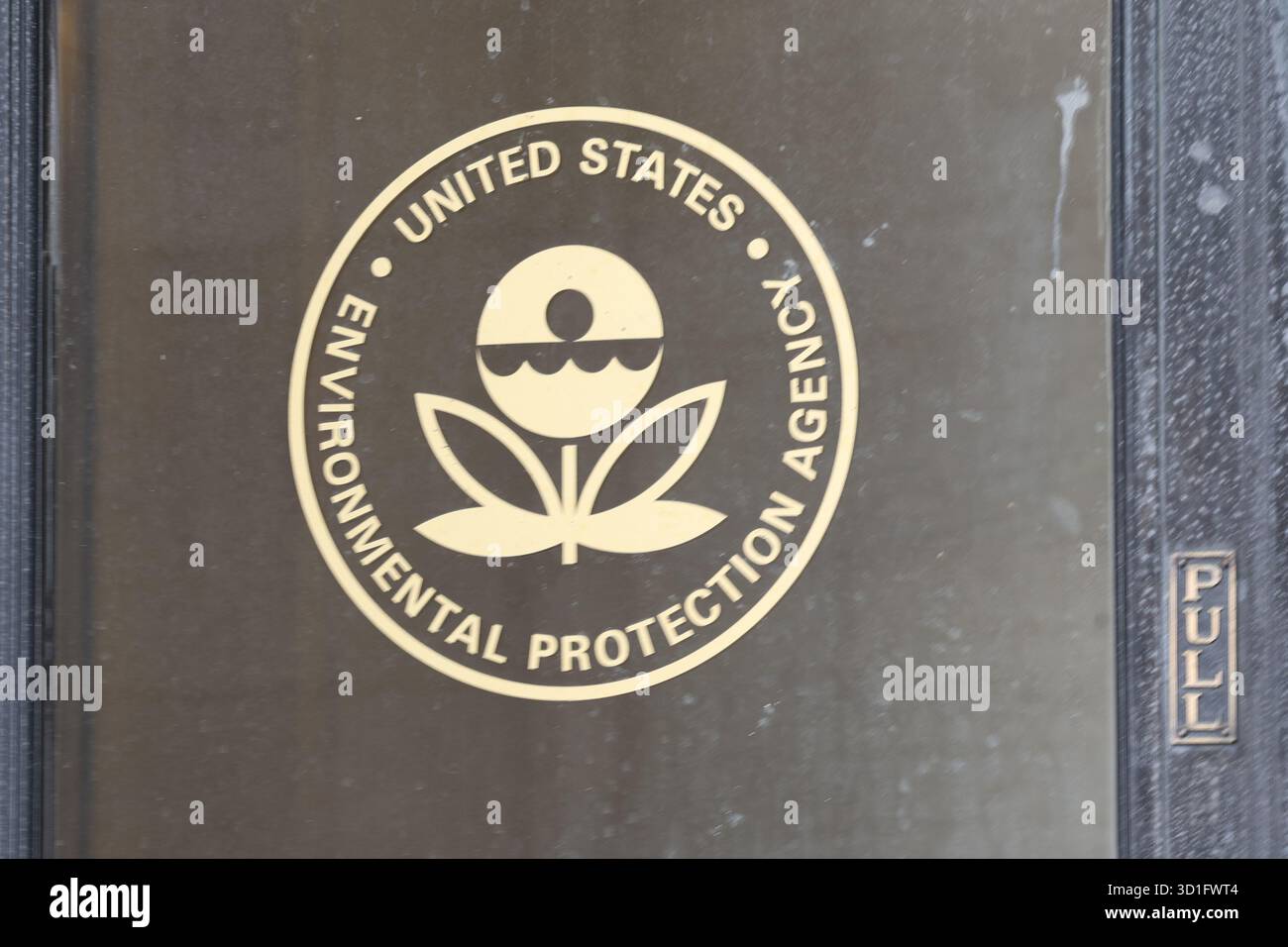 Unites states environmental protection agency hi-res stock photography ...