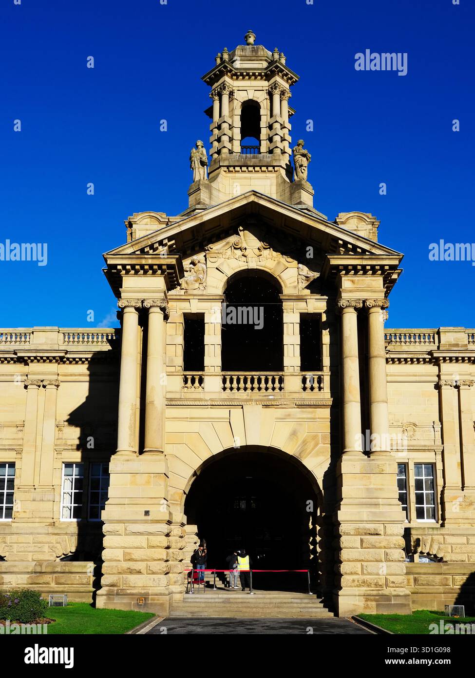 Cartwright Hall gallery and museum in Lister Park Bradford West ...